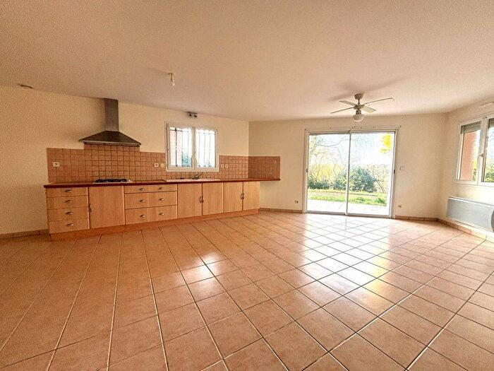 Appartement à louer - Bétous - 3 pièces - 2 chambres