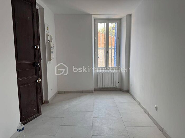 Besse-sur-Issole - Appartement 1 pièce à louer