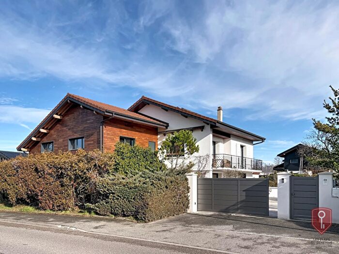 Maison à vendre - Valleiry - 8 pièces - 5 chambres