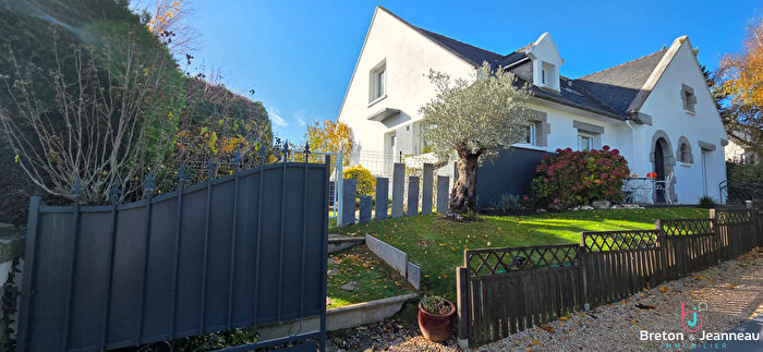 Maison 8 pièces à vendre à Saint-Berthevin