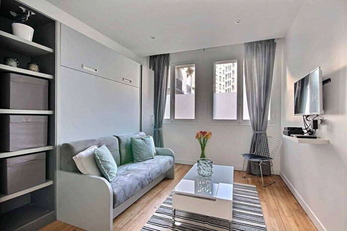 Appartement à louer - Muette Sud, Paris ème arrondissement - 1 pièce