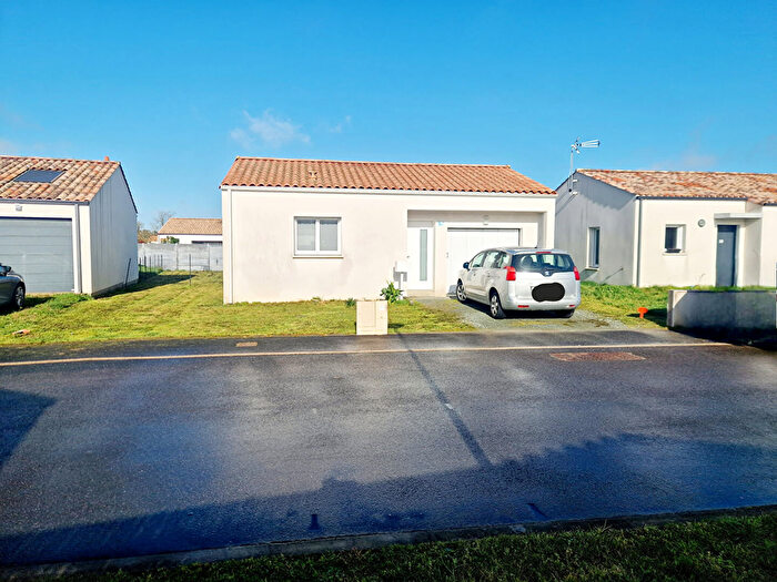 Maison à vendre - Challans, Saint Dominique, Route des Sables dOlonne - 4 pièces - 2 chambres