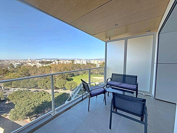 Appartement à louer - Vieille Chapelle, Marseille ème arrondissement - 2 pièces - 1 chambre