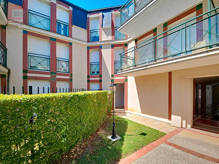 Appartement à louer - Fontainebleau, Constance, Fleury - 1 pièce