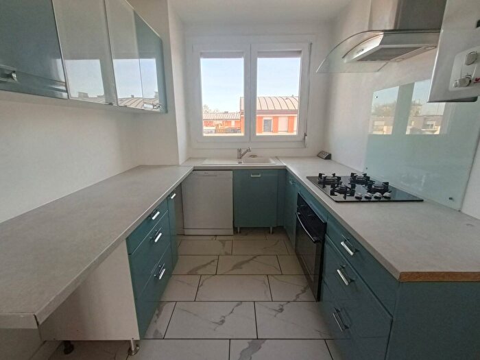 Appartement à louer - Clairmarais-Charles Arnould, Reims - 5 pièces - 3 chambres