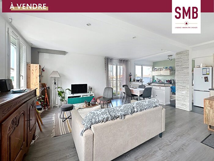 Appartement à vendre - Billère, Château dEst, Lalanne - 5 pièces - 3 chambres