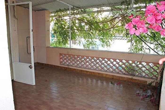 Appartement à louer - Saint-Laurent-du-Var - 2 pièces - 1 chambre