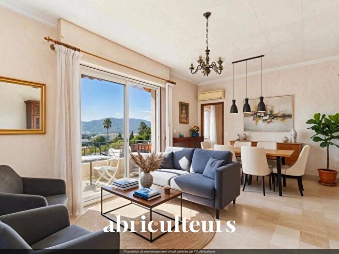 Appartement 6 pièces à vendre à Cannes, Croix des Gardes