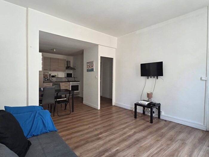 Appartement 3 pièces à Belsunce, Marseille 1er arrondissement, à louer