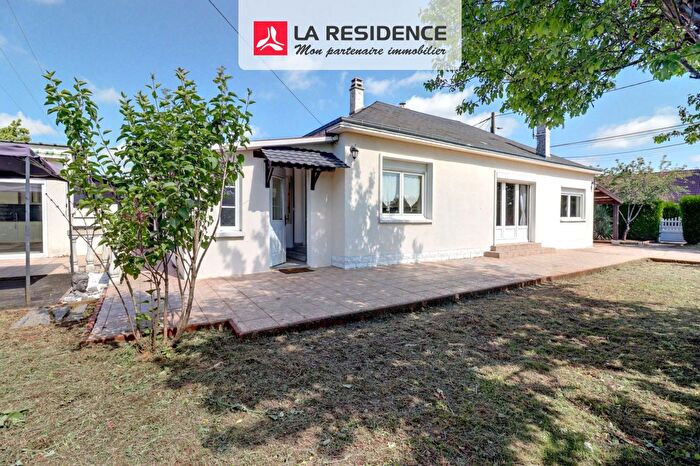 Maison 7 pièces à Villebarou, à vendre
