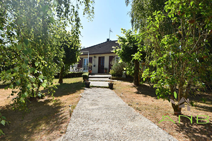 Maison à vendre - Chaillac-sur-Vienne - 4 pièces - 2 chambres