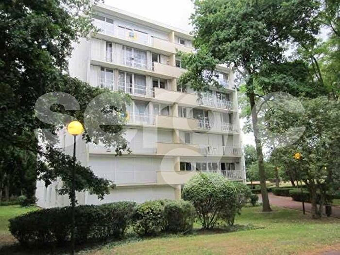 Appartement 3 pièces à Clairieres-Chateaux-Zone Agricole, Cergy, à louer