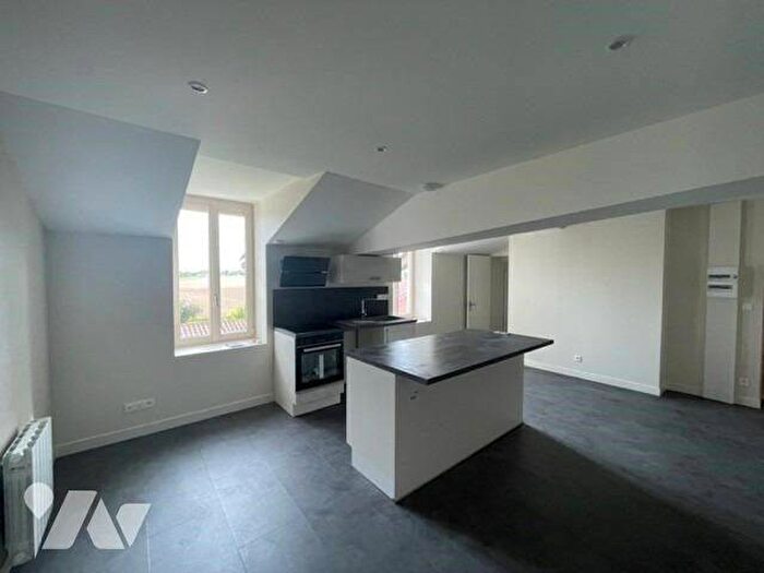 Saint-Trivier-sur-Moignans : Appartement 3 pièces à louer