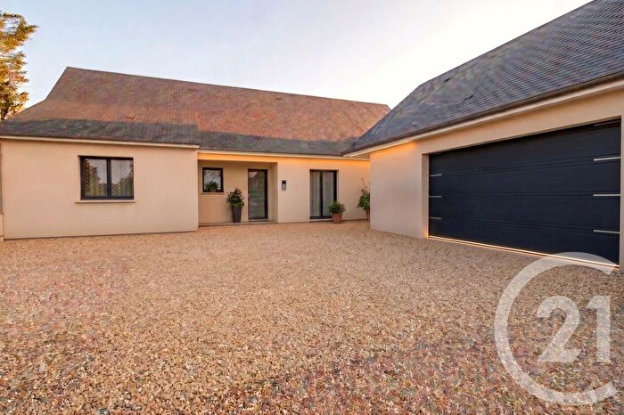 Maison 4 pièces à Saint-Claude-de-Diray, à vendre
