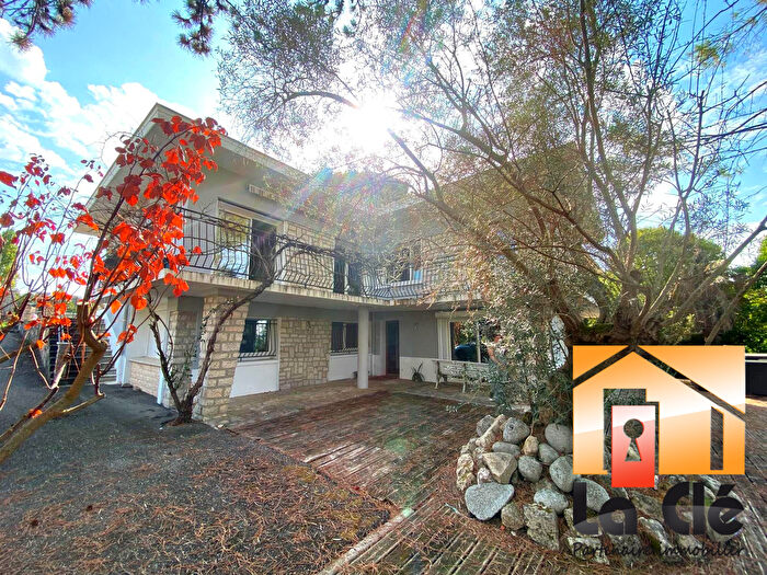 Maison à vendre - Bon-Encontre - 5 pièces - 3 chambres