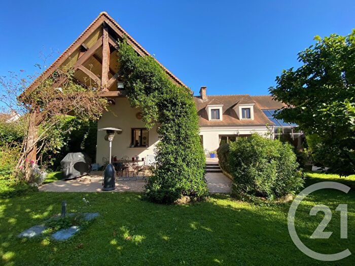 Maison à vendre - Pontault-Combault, Centre commercial - 11 pièces - 6 chambres