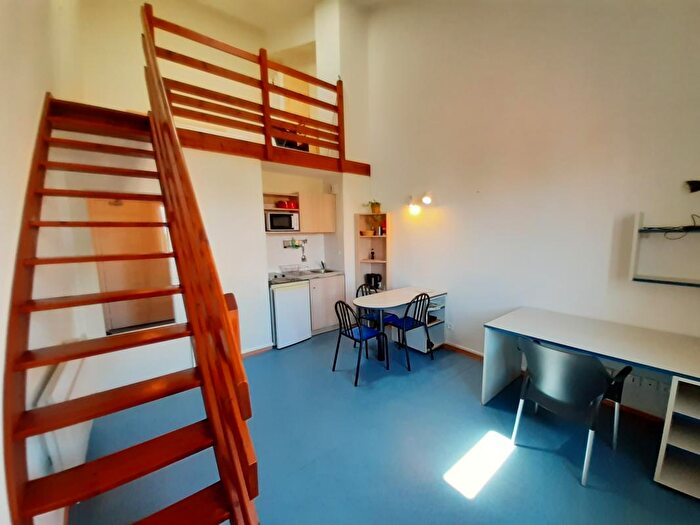 Appartement 1 pièce à Lyon 8ème, Monplaisir, à louer