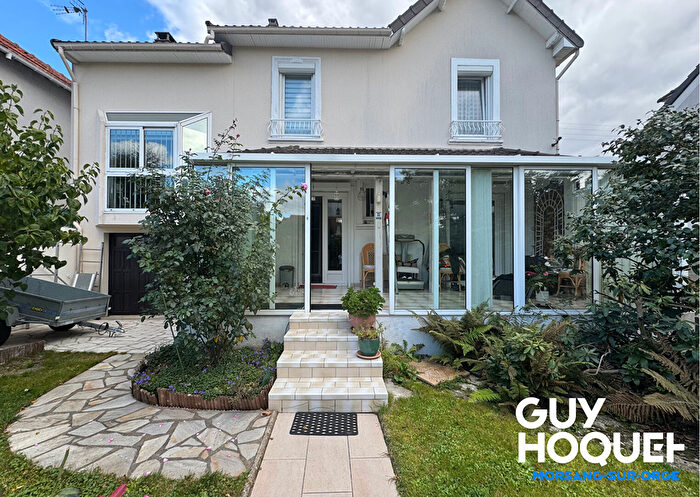 Maison à vendre - Paray-Vieille-Poste - 6 pièces - 3 chambres