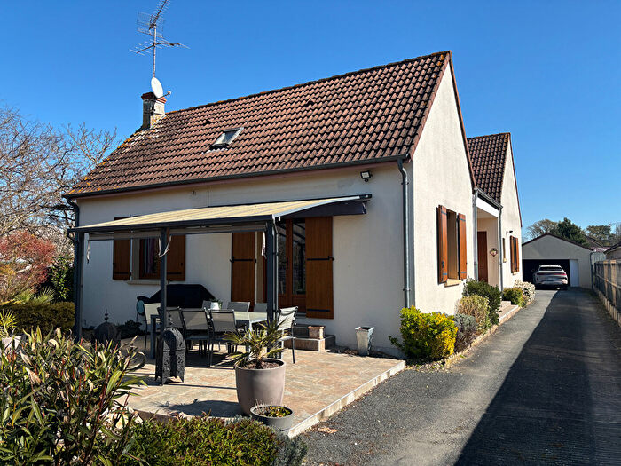 Maison à vendre - Le Poinçonnet - 8 pièces - 5 chambres