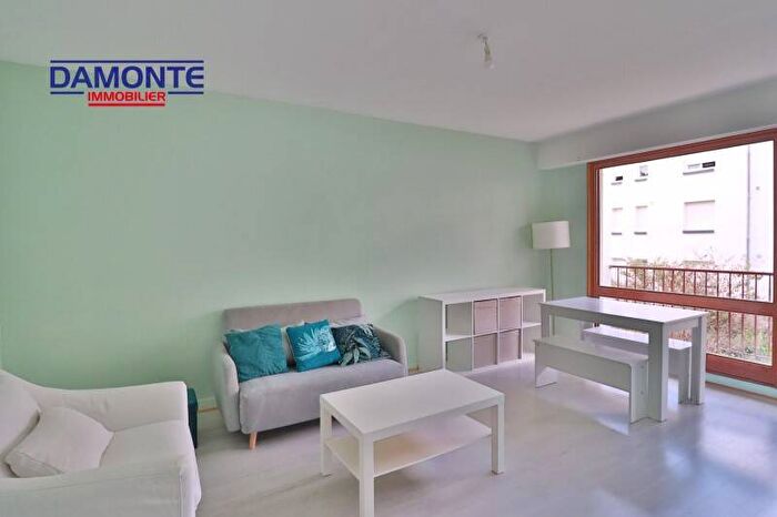 Appartement à louer - Cathédrale, Troyes - 2 pièces - 1 chambre