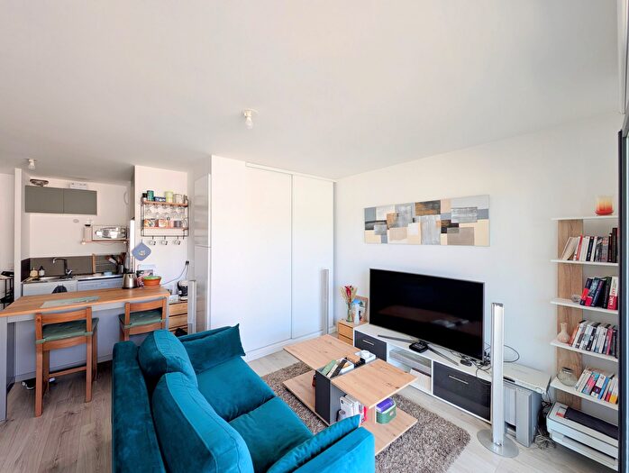 Appartement à vendre - Guyancourt, Les Garennes - 2 pièces - 1 chambre