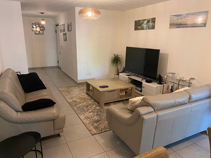 Centre, Ferney-Voltaire : Appartement 5 pièces à louer