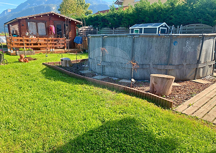 Appartement à vendre - Saint-Pierre-en-Faucigny - 3 pièces - 2 chambres