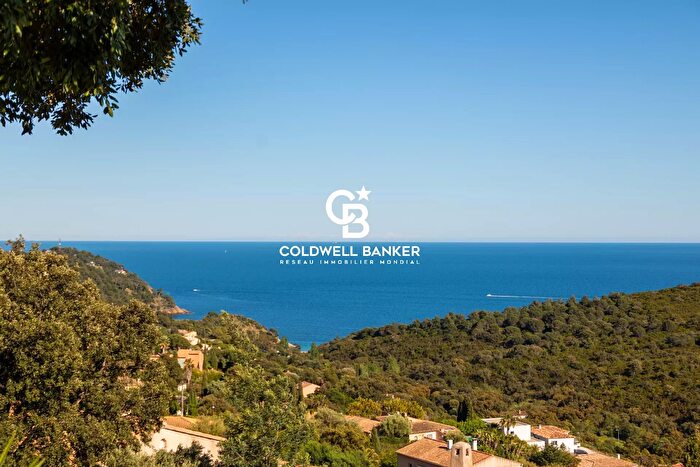 Maison à vendre - Cavalaire-sur-Mer, Pierrugues, Mannes, Canissons - 5 pièces - 4 chambres