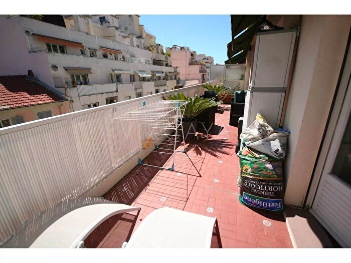 Nice, Le Port - Appartement 2 pièces à louer