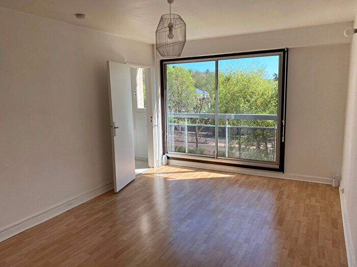 Général Leclerc, Saint-Germain-en-Laye : Appartement 1 pièce à louer