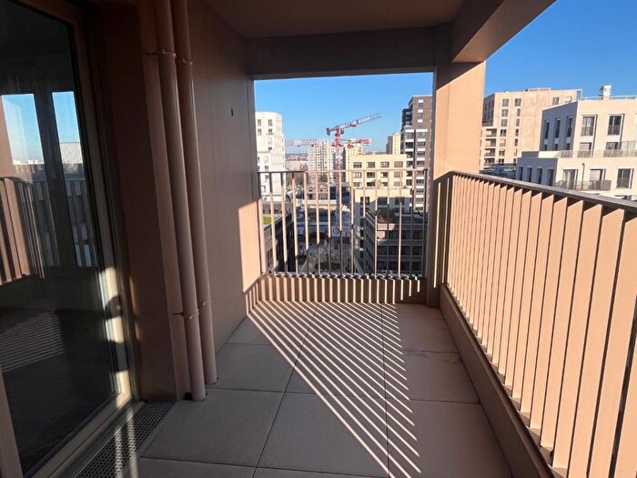 Appartement à louer - Bobigny, Centre-ville - 3 pièces - 2 chambres