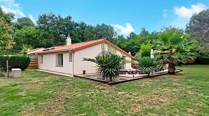 Maison à vendre - Grayan-et-lHôpital - 4 pièces - 3 chambres