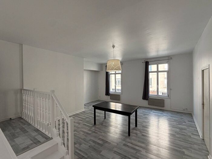 Appartement à louer - Centre Ville, Amiens - 2 pièces - 1 chambre