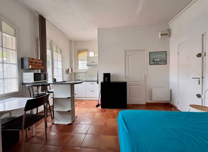 Appartement 1 pièce à Saint-Cyr-sur-Mer, à louer