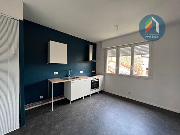 Maison à louer - Le Longeron - 3 pièces - 2 chambres