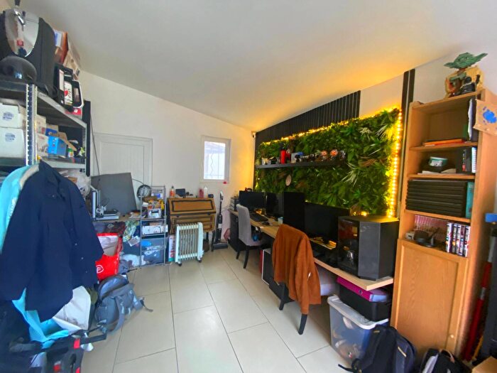 Maison à louer - Pignans - 4 pièces - 3 chambres