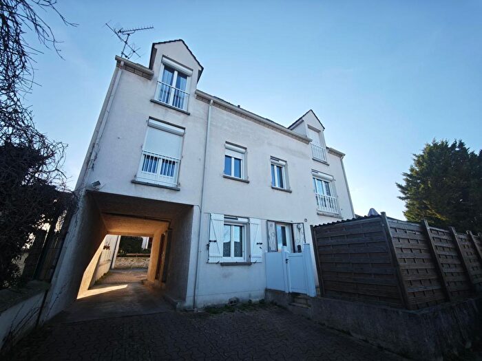 Appartement à louer - Épône - 2 pièces - 1 chambre