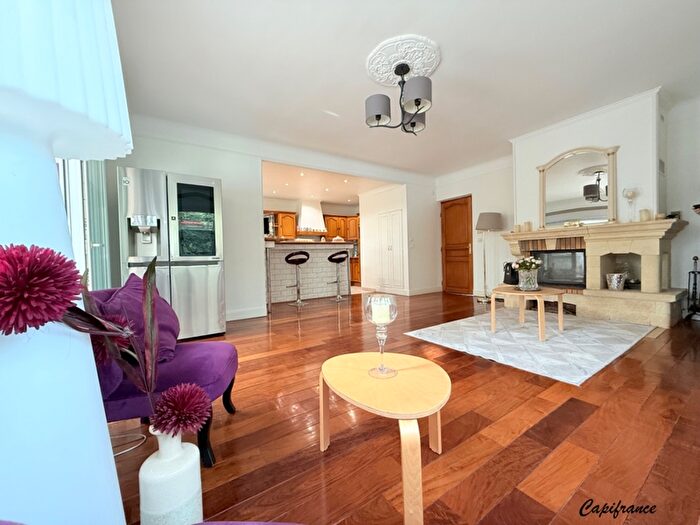 Maison à vendre - Gagny, Plateau, Franceville - 5 pièces - 3 chambres