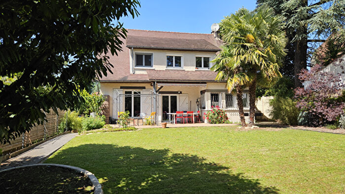 Brunoy, Centre-ville : Maison 6 pièces à vendre