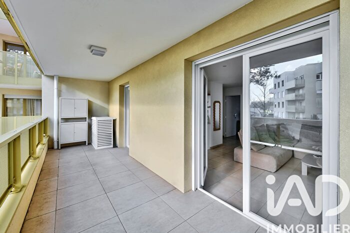 Appartement à vendre - Rillieux-la-Pape, Perica, Village - 4 pièces - 3 chambres