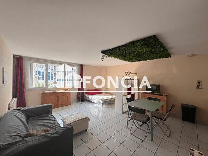 Berriat-Ampere, Grenoble - Appartement 1 pièce à louer
