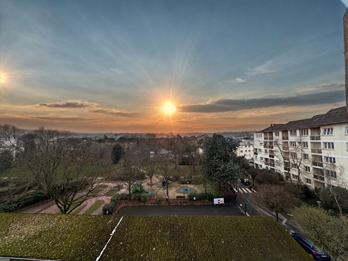 Appartement à vendre - Ermont, Centre-ville - 4 pièces - 2 chambres