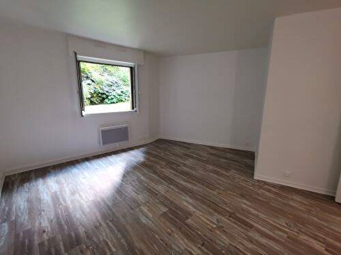 Appartement à louer - Faubourg du Temple-Hôpital Saint Louis, Paris ème arrondissement - 1 pièce