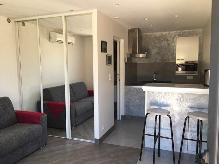 Cagnes-sur-Mer, Saint-Véran, Le Loup : Appartement 1 pièce à louer