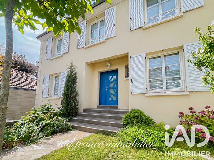 Maison 8 pièces à vendre - Noisy-le-Roi
