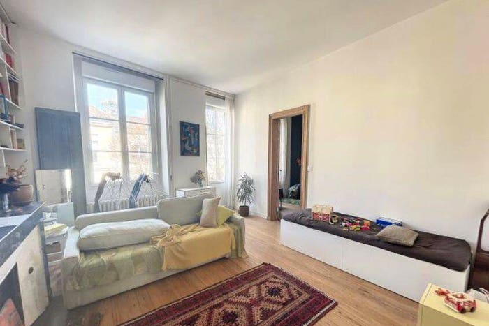 Grand Parc, Bordeaux : Appartement 3 pièces à louer