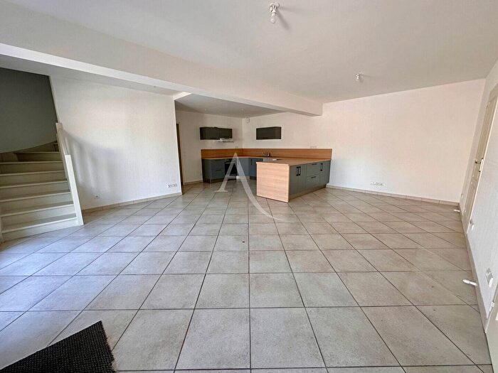 Appartement à louer - Brissac-Quincé - 6 pièces - 5 chambres