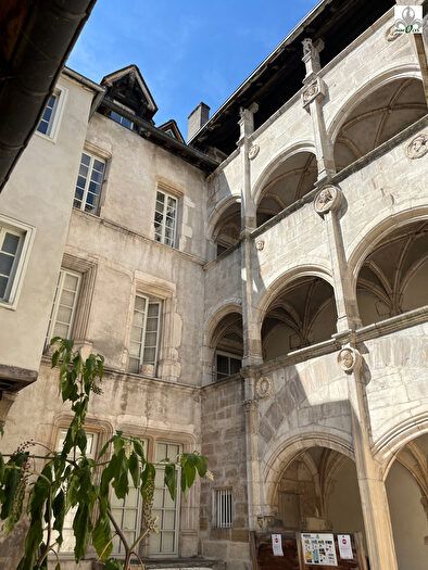 Appartement 3 pièces à louer - Beaune, Centre-ville