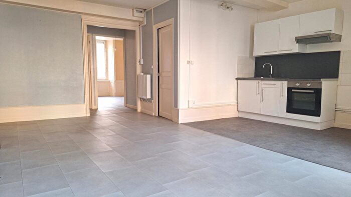 Les Martres-de-Veyre : Appartement 3 pièces à louer