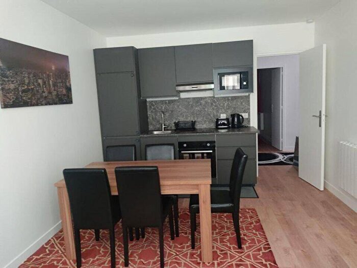 Sorano-Centre Ville, Vincennes : Appartement 3 pièces à louer